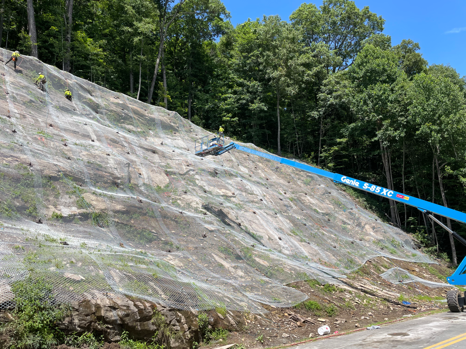 Anchored Mesh Rockfall Services: Protecting Your Environment