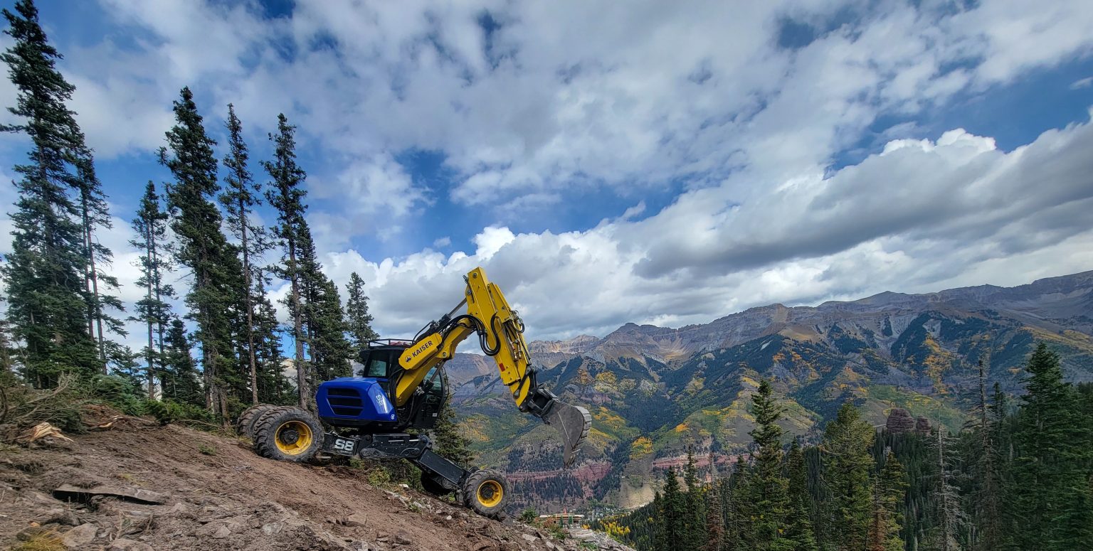 Spider Excavators: Revolutionizing Terrain Solutions