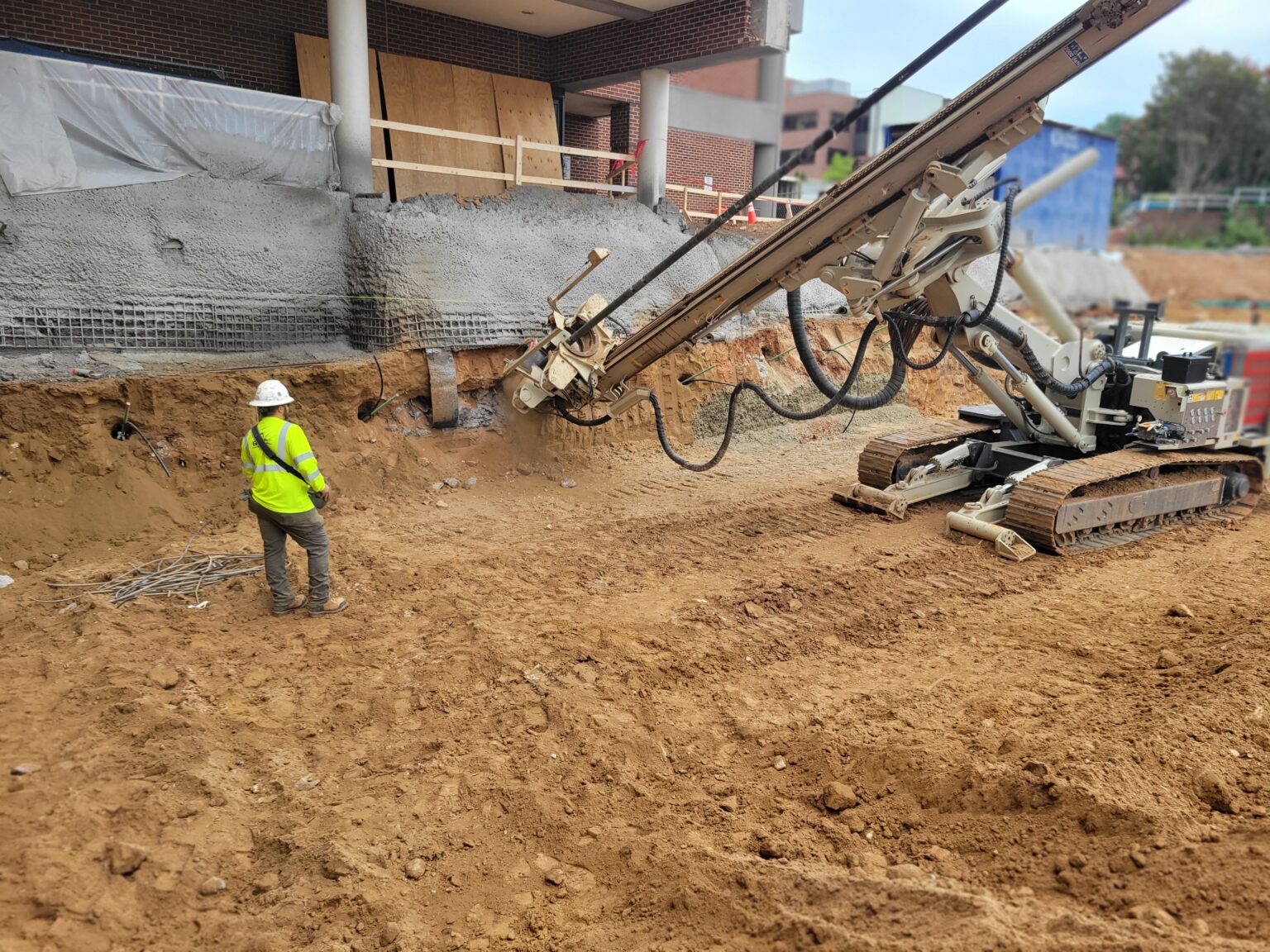 Tiebacks Enhancing Structural Stability