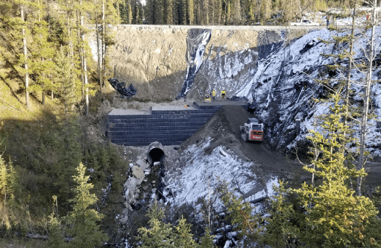 Rail Spur GCS Wall - Geosynthetically Confined Soil