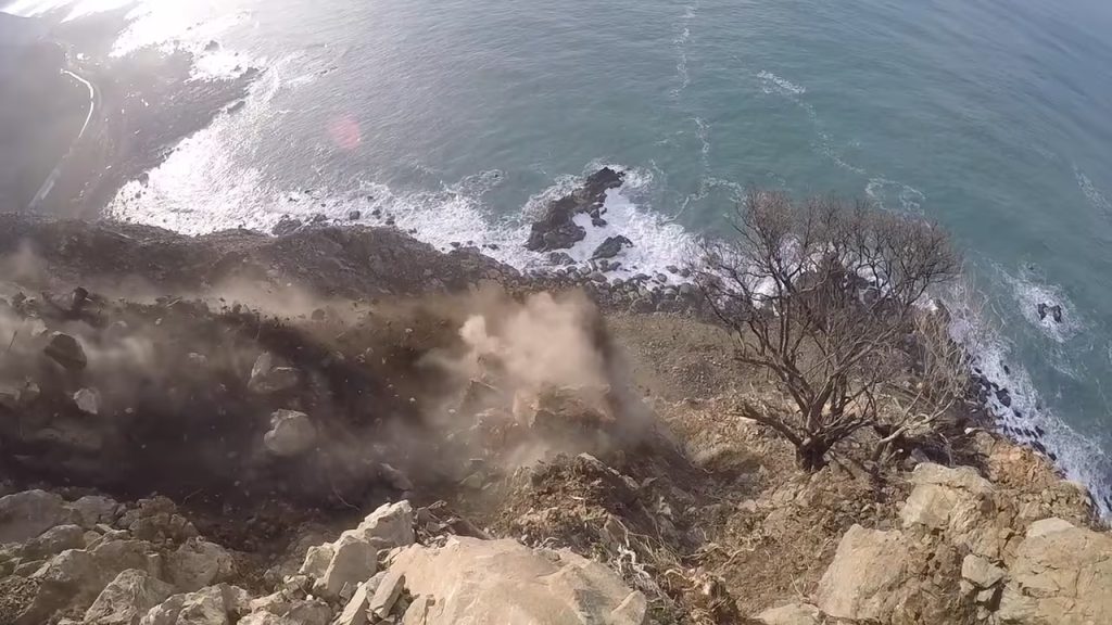Rockfall Scaling – Why It's Essential for Public Safety