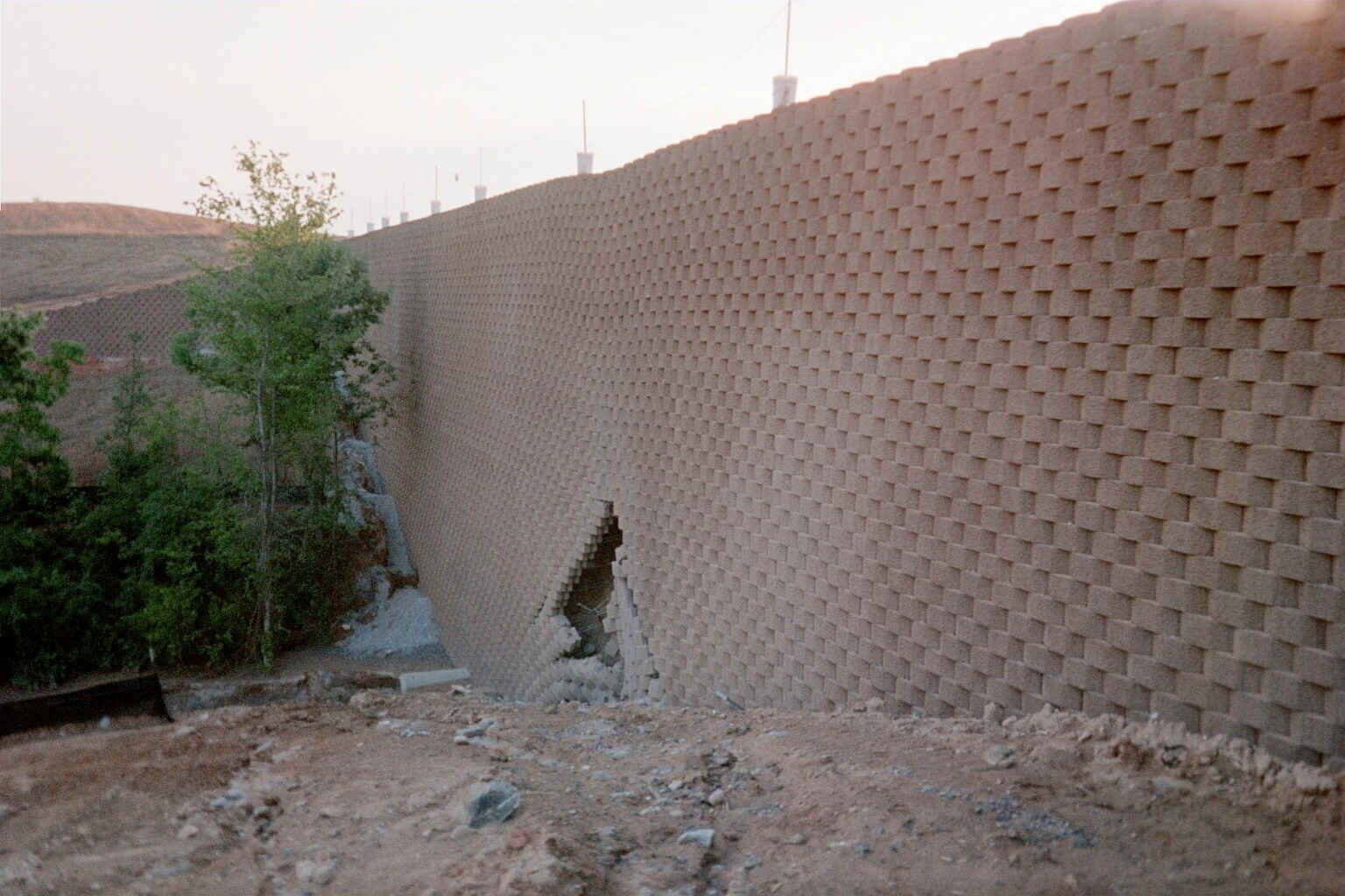 Repair Retaining Wall Issues Before Collapse - Geostabilization ...